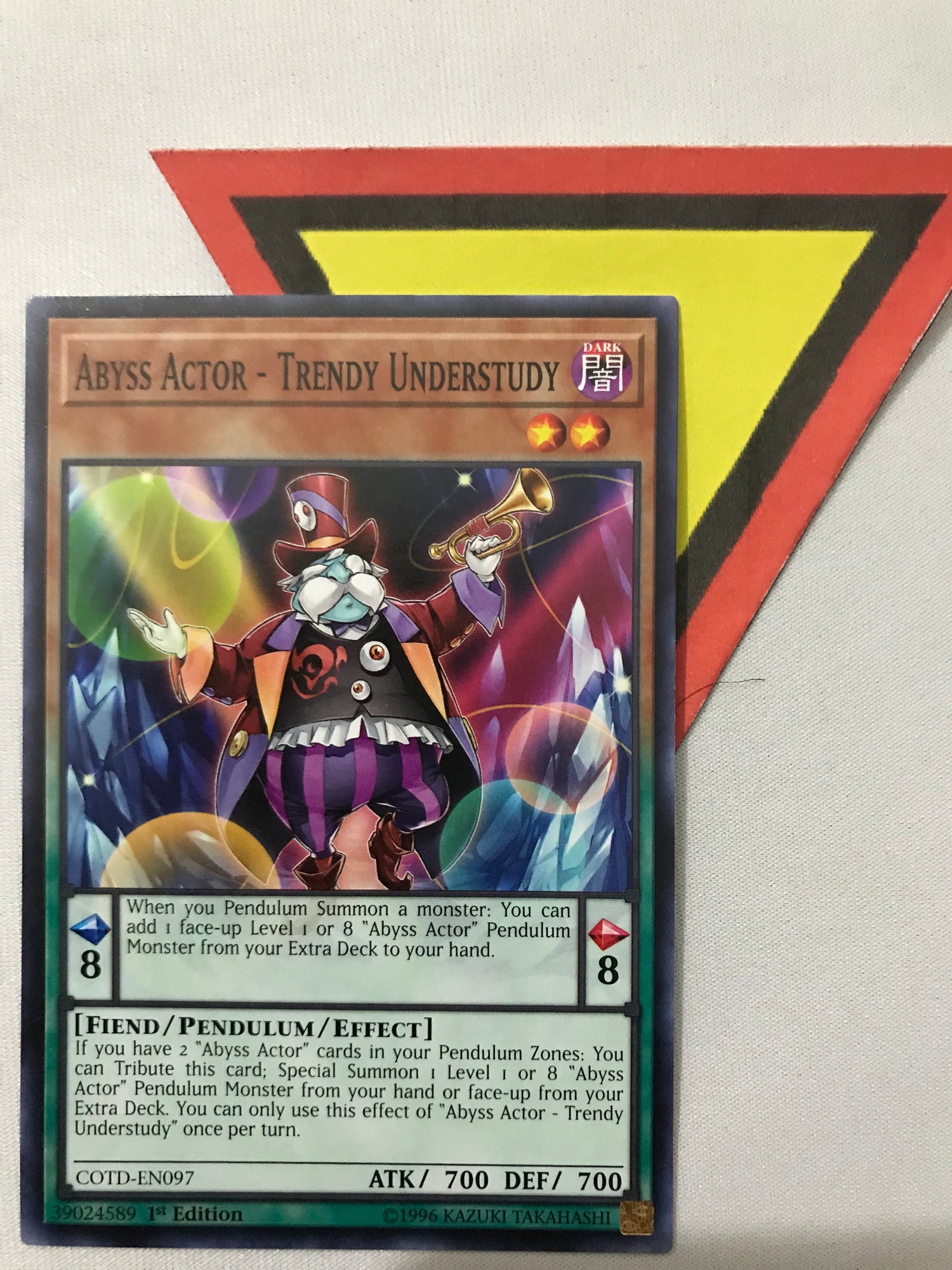Abyss Actor - Trendy Understudy / Common - Various - 1st — Transcend Cards